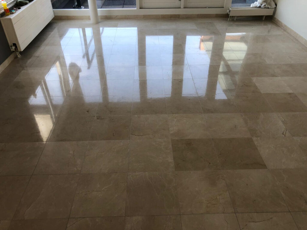 Verweerd marmer schoonmaken - Natuursteen Behandelen